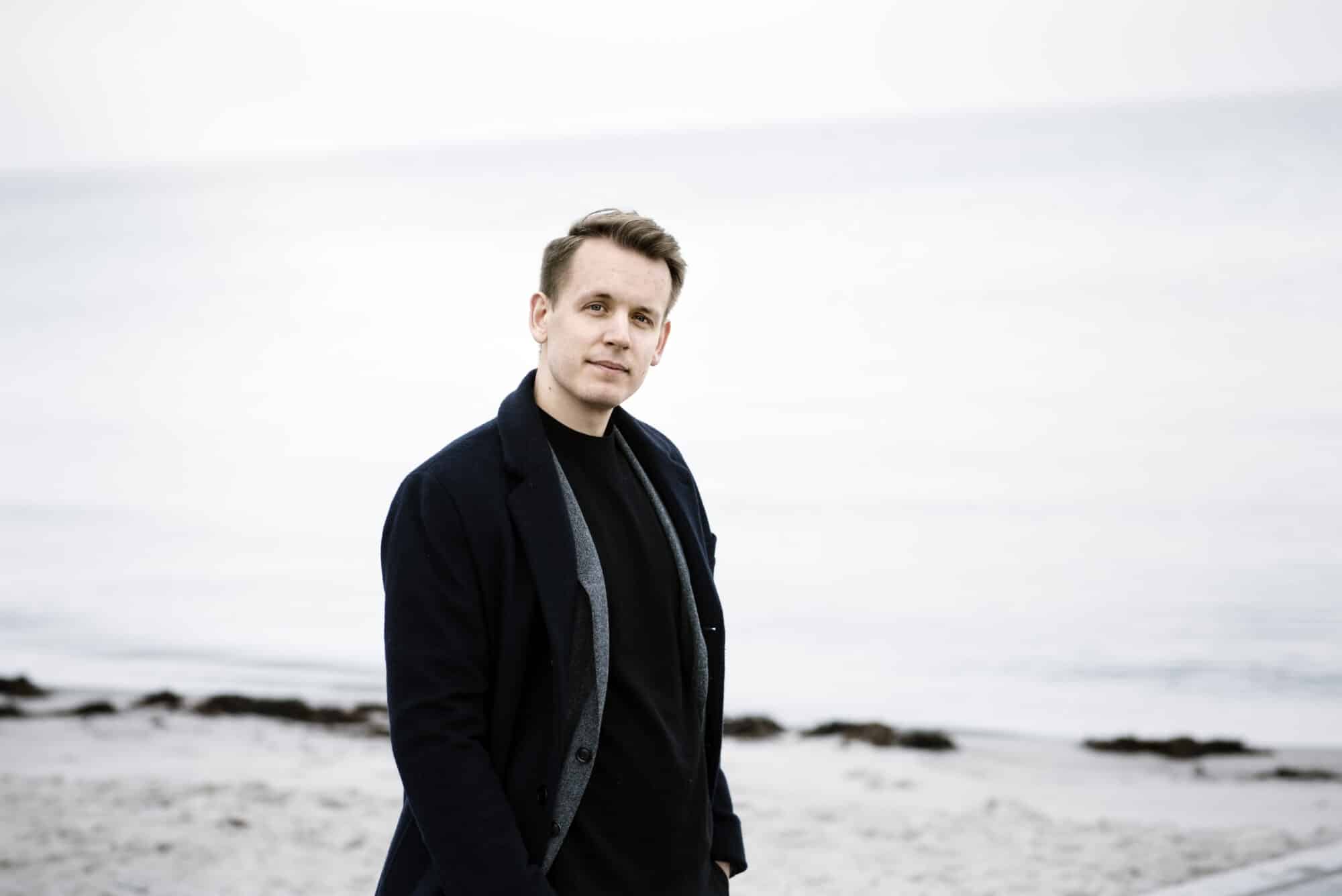 Frederik Lindhardt - People's